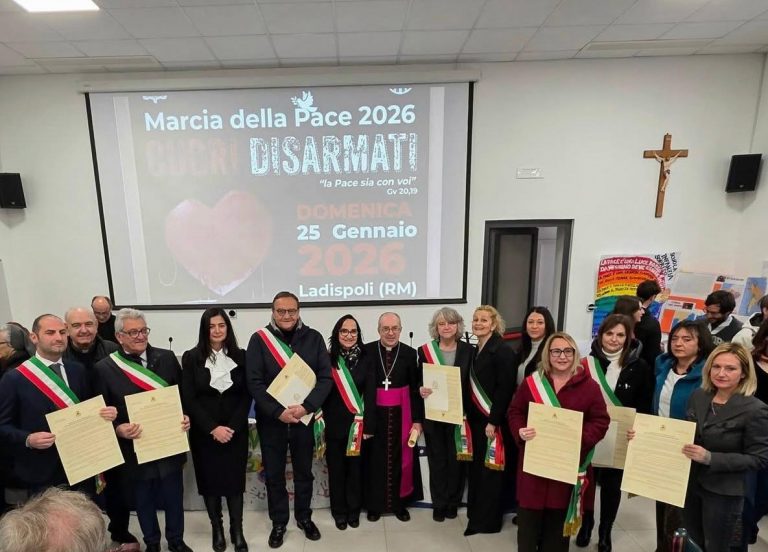 Ladispoli, comunità e istituzioni insieme per la pace